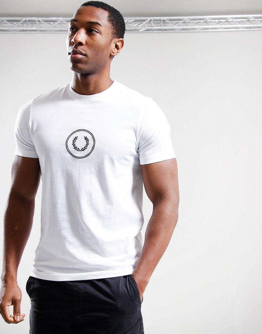 Fred Perry Circle Branding T-Shirt White - Terraces Menswear