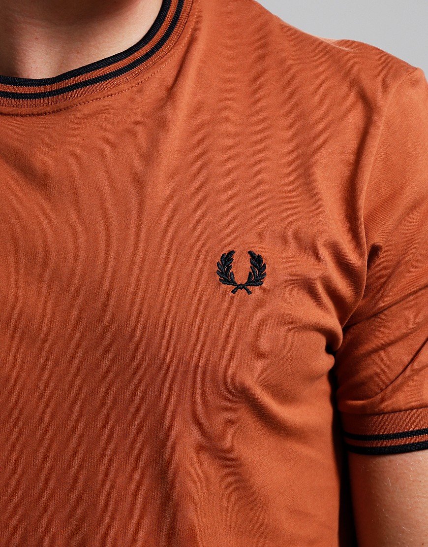 Fred Perry Twin Tipped T-Shirt Marmalade/Black - Terraces Menswear