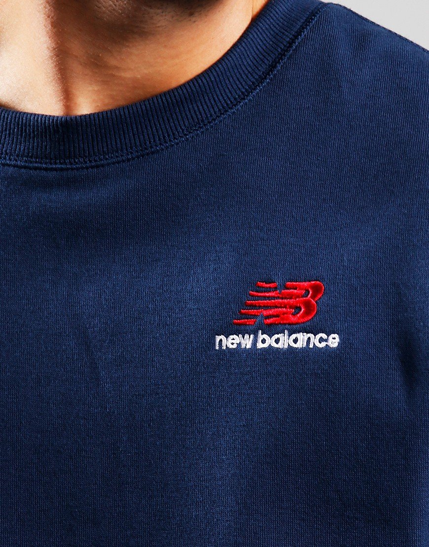 New Balance Essential Crew Sweat Navy - Terraces Menswear