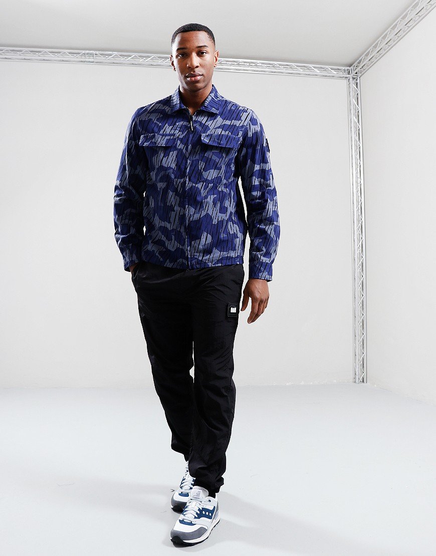 Weekend Offender Waya Camo Overshirt Bright Navy Rain Camo - Terraces ...